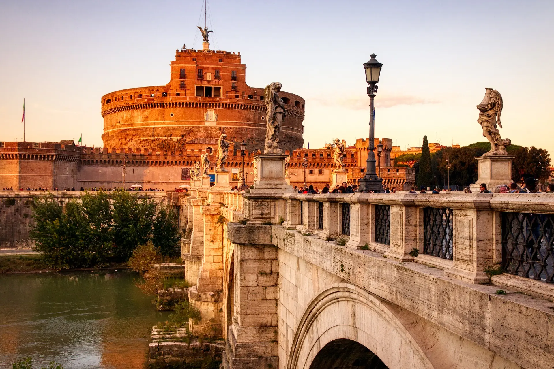 Castel Sant'Angelo: la fortezza di Roma tra storia, leggende e miti ...